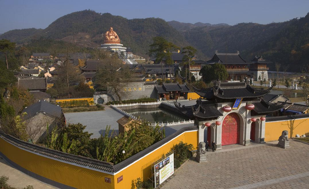 Mount Xuedou and Maitreya Bodhisattva – Peace LiLy